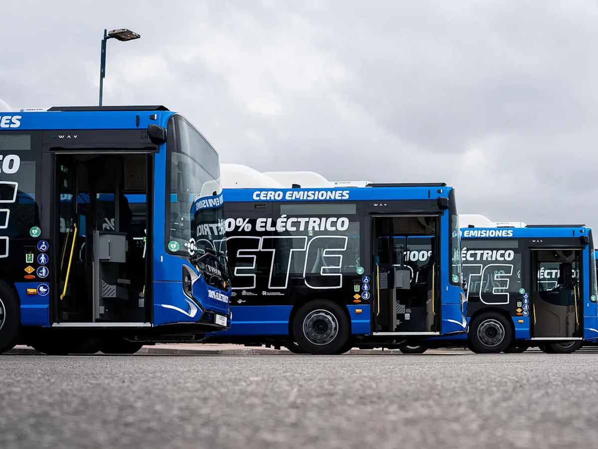 Málaga capital avanza hacia un transporte público cero emisiones con 13 ...